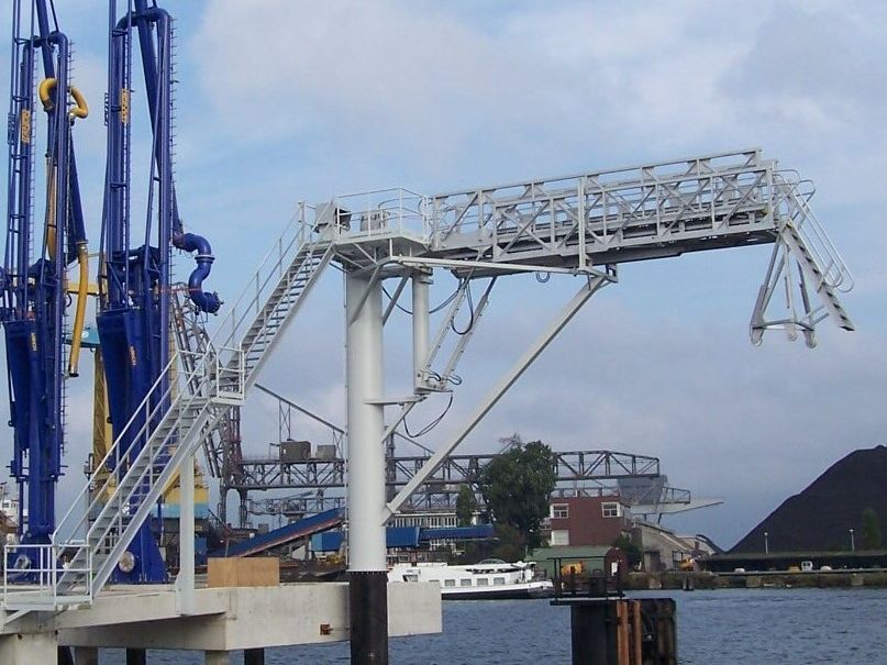 Passarelles d'Accès Télescopiques | Seti Equipements Petroliers